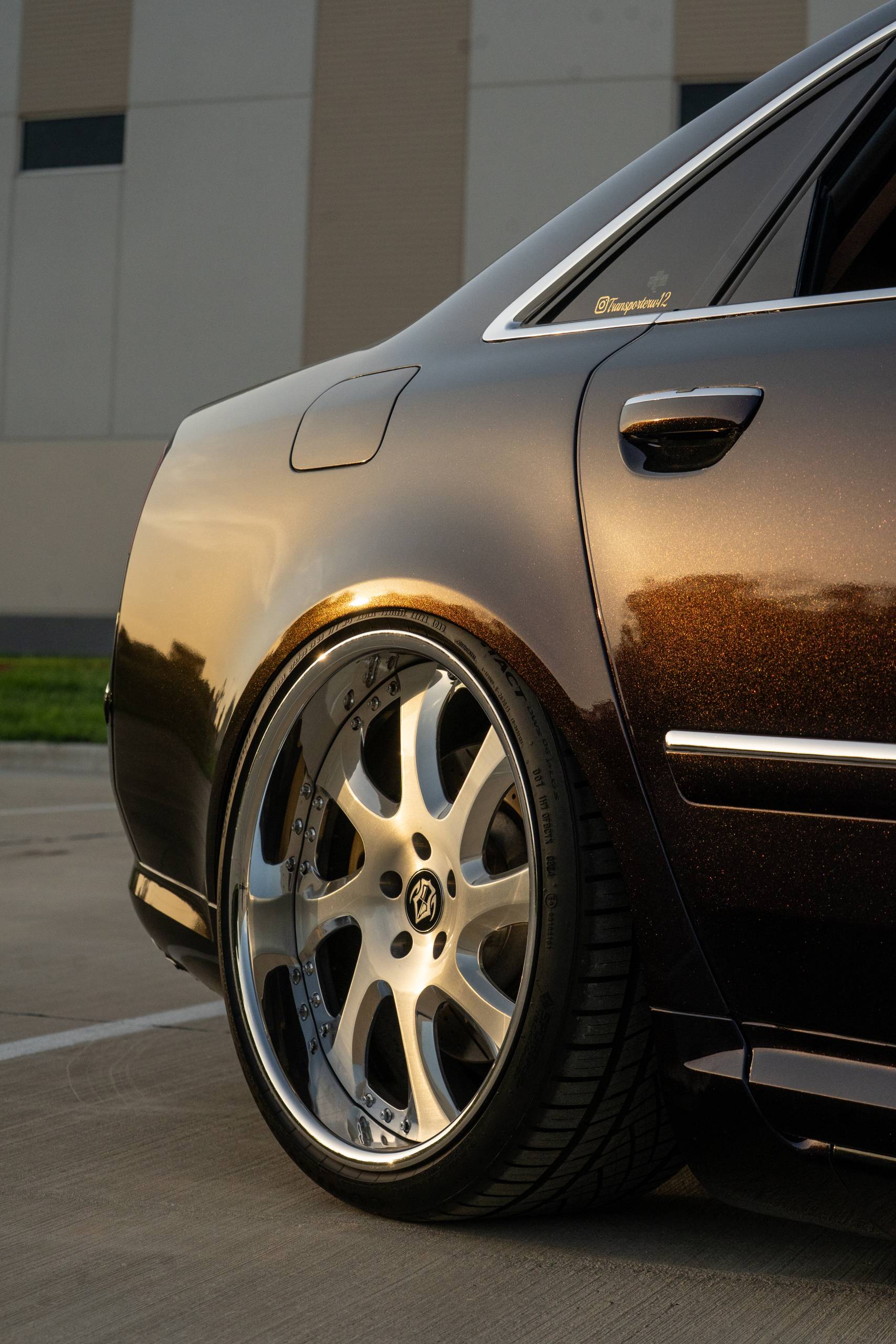 W12